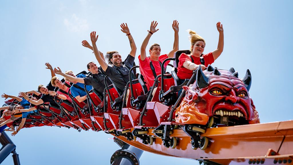 Raptor Roller Coasters Single Rail Inline Seating Design Rocky Mountain Construction